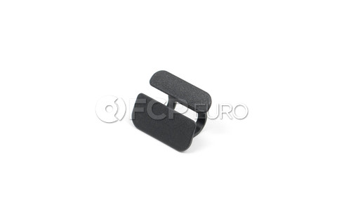 Volvo Hood Insulation Pad Clip - OEM Supplier 9182822 | FCP Euro
